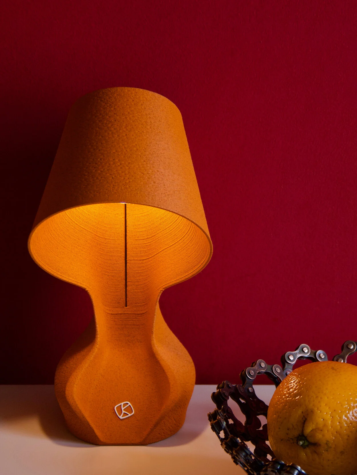 Ohmie table lamp, 3D printed with orange peel waste. Produced by Krill ...
