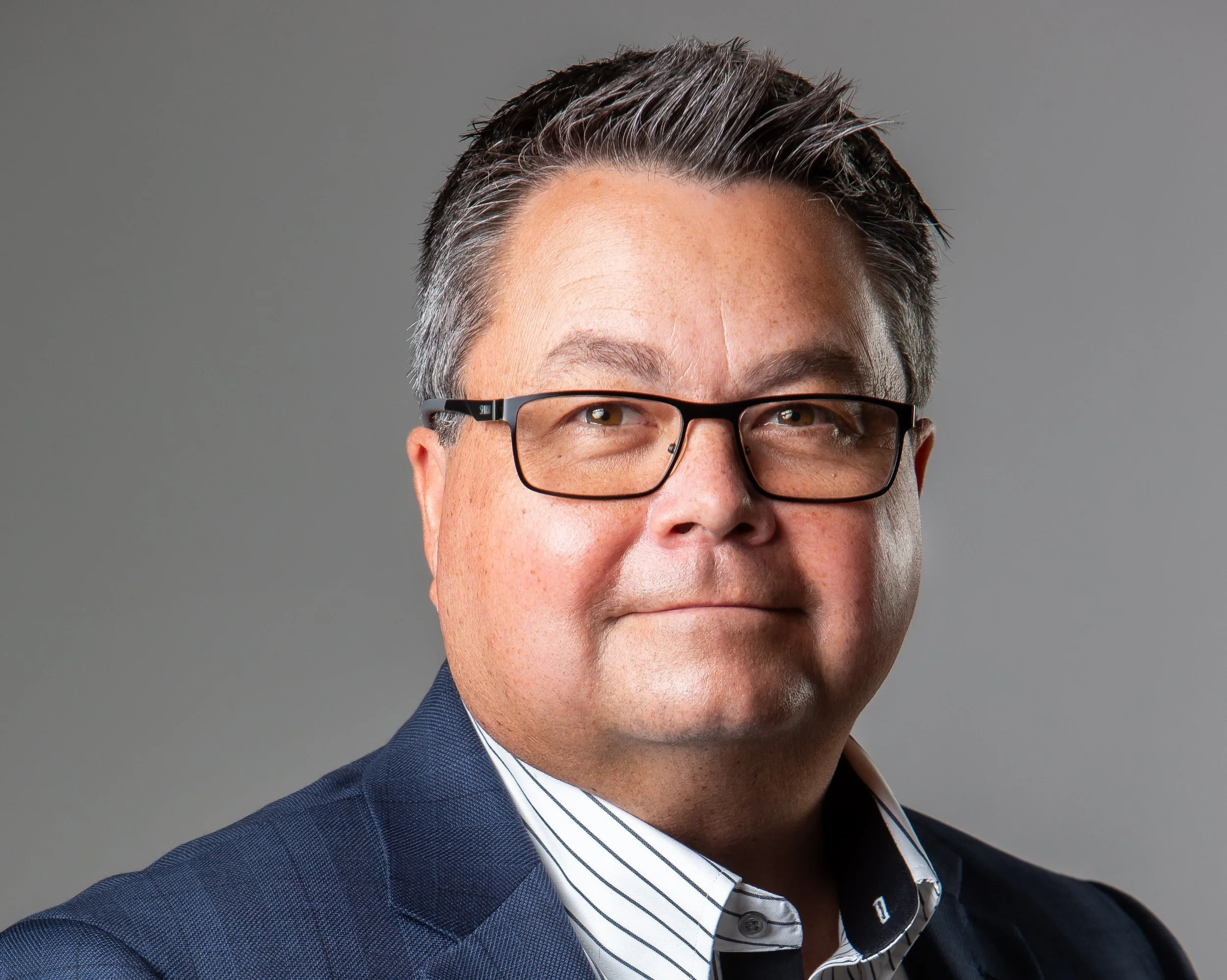 Our Team — Lee-Owe MacLeod