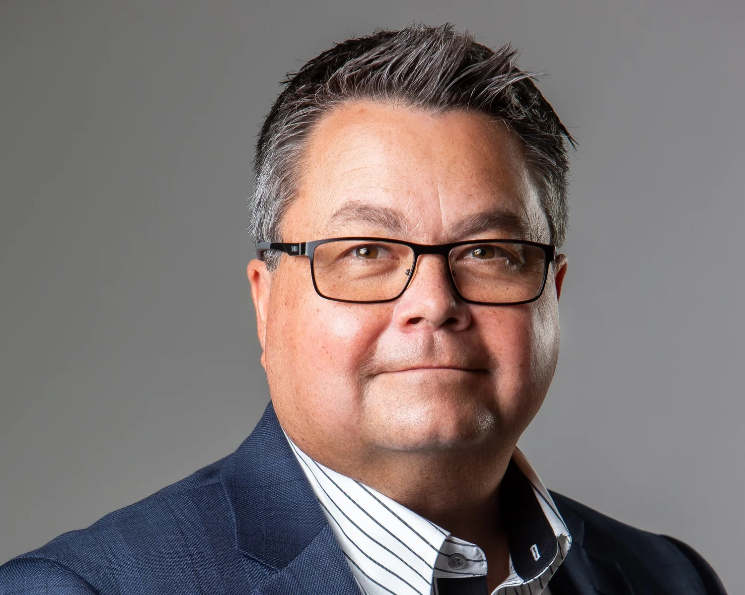 Our Team — Lee-Owe MacLeod