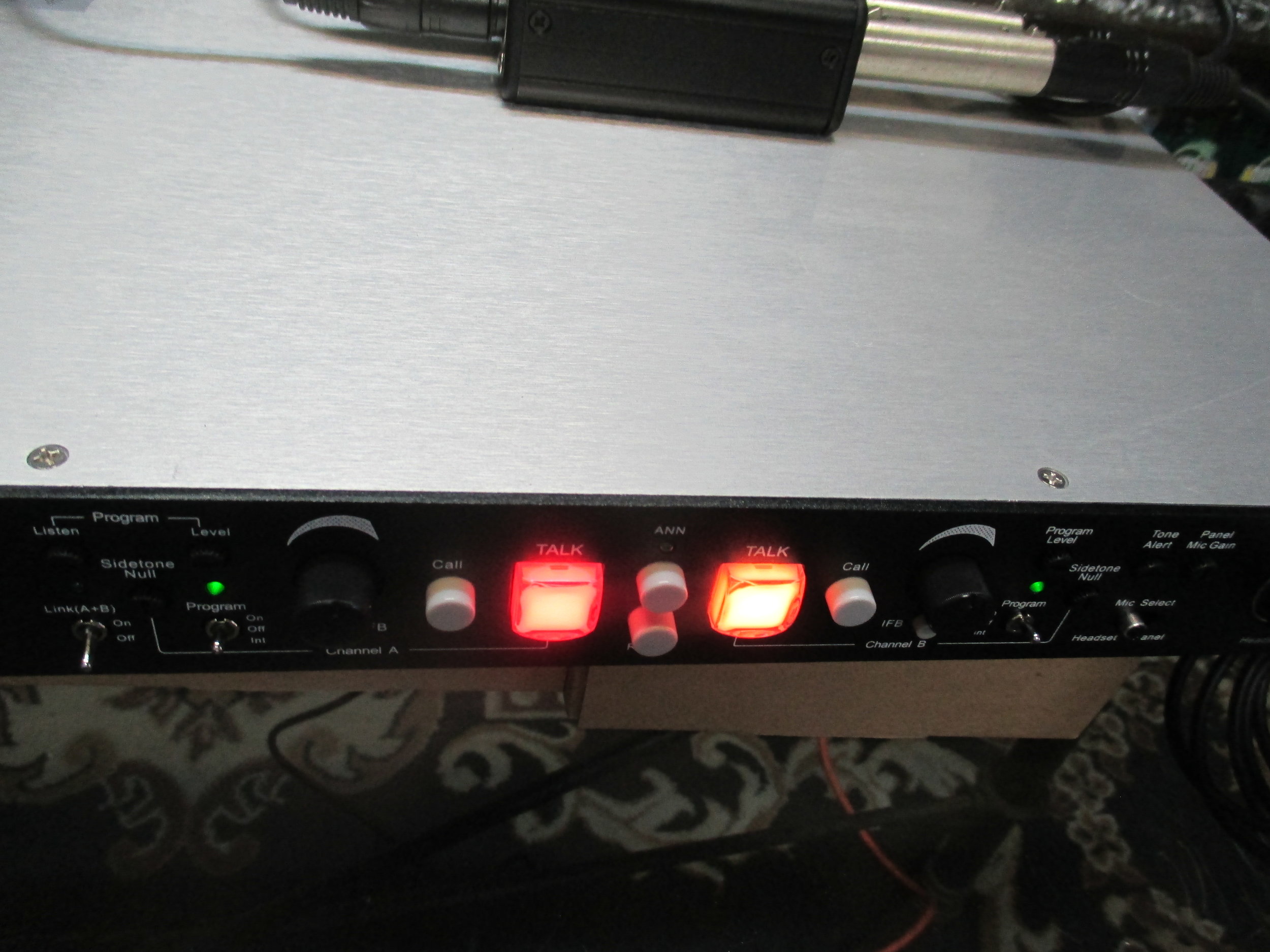 Tom-Com — T. H. E. Company