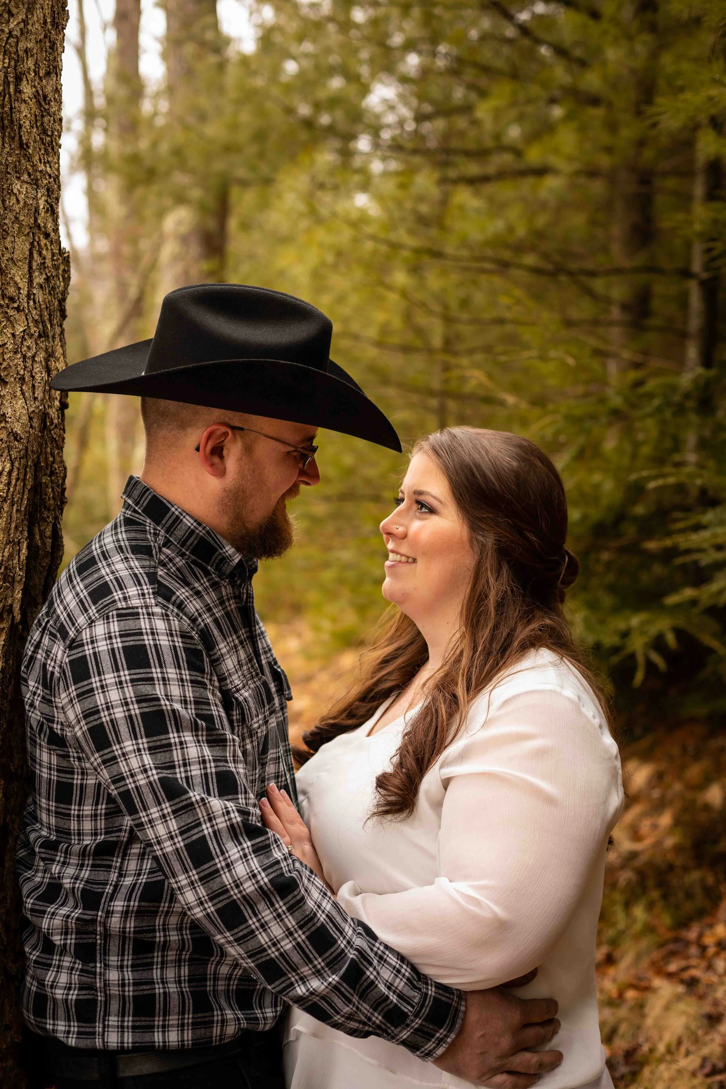 A Rustic Engagement Session in Buffumville — Tom Godfrey Photography