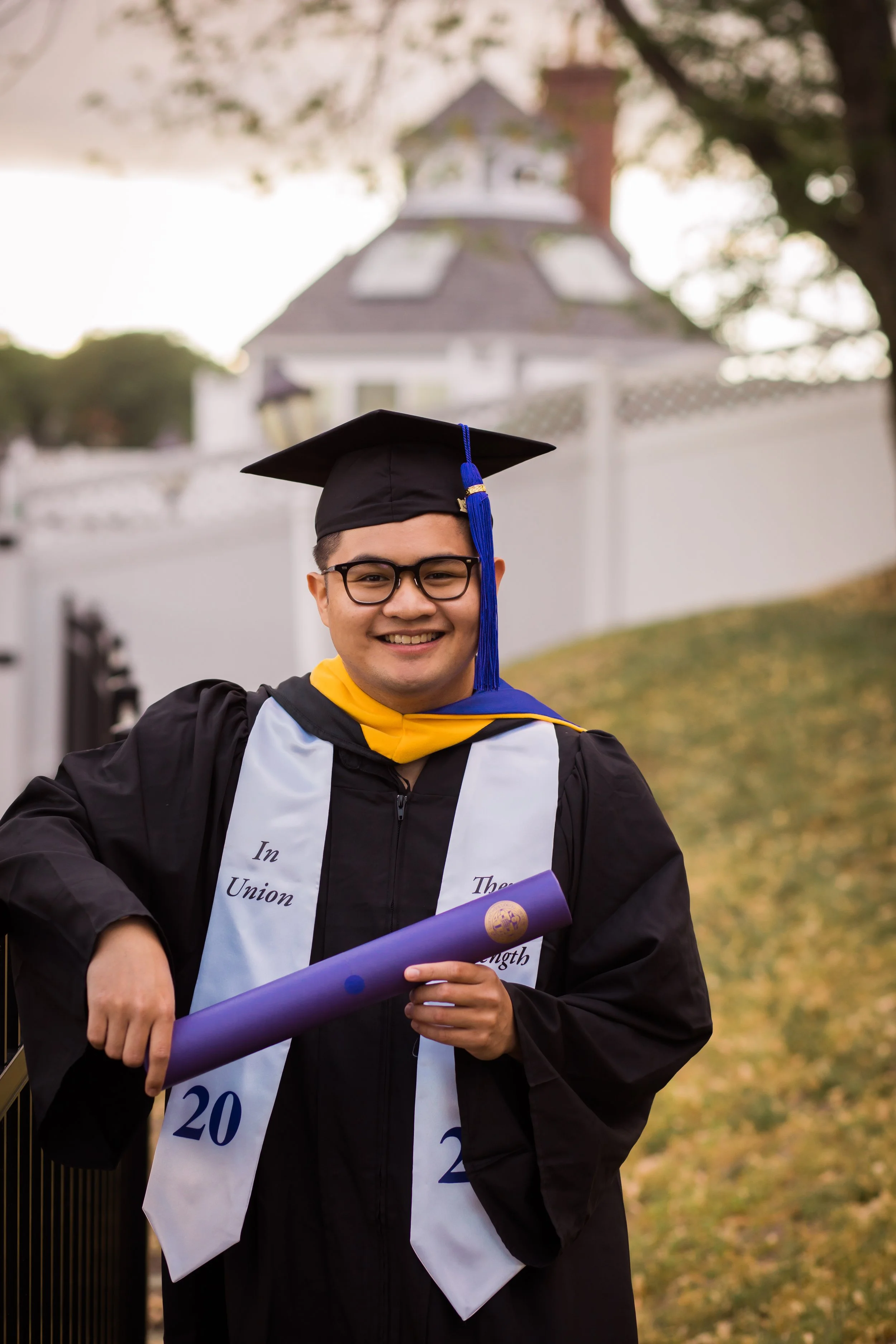 Cap and Gown Graduation Celebration Photos — Tom Godfrey Photography
