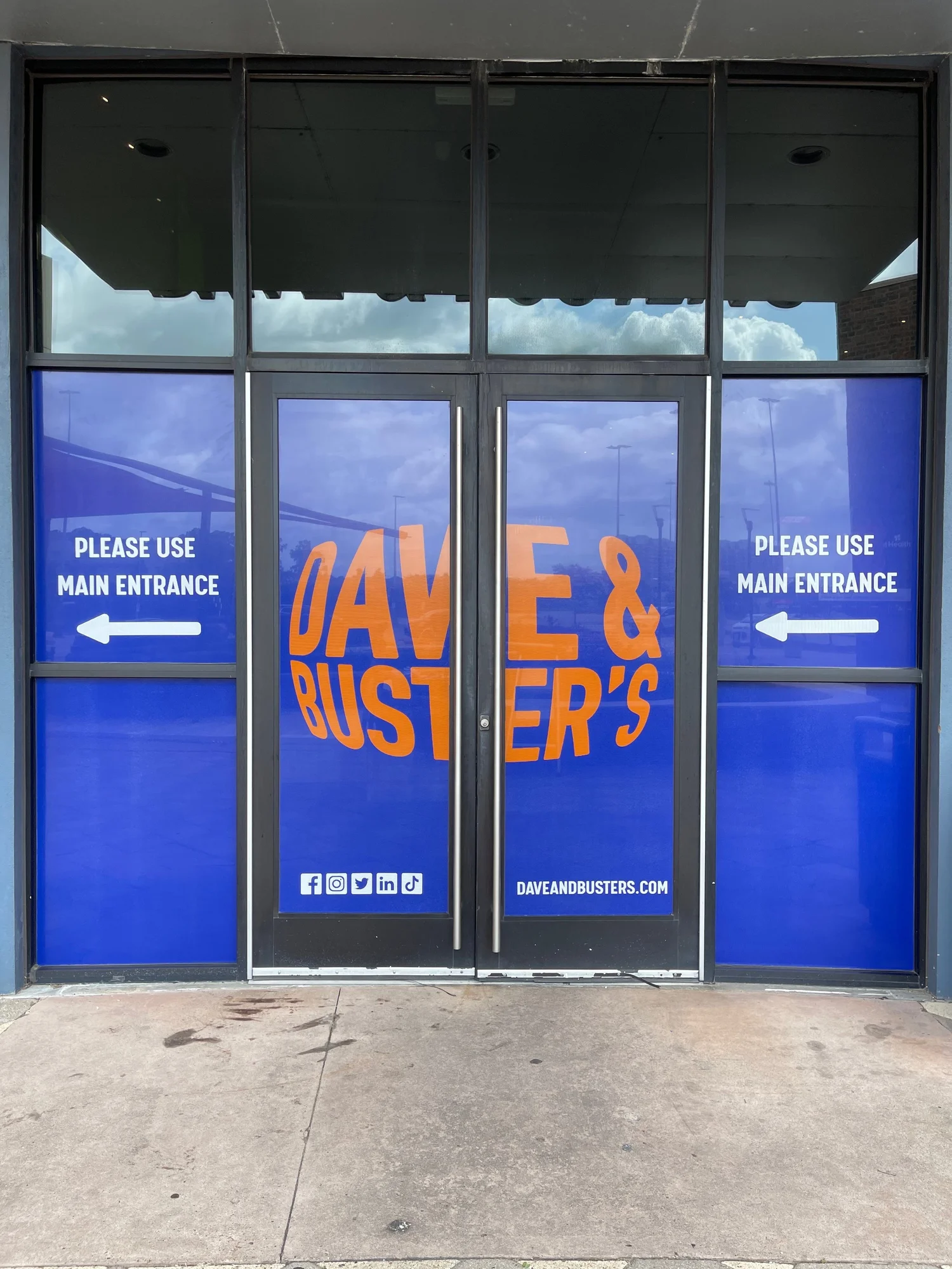 Vinyl Wrap Houston | Perforated Window Vinyl Wrap Houston — Rocket ...