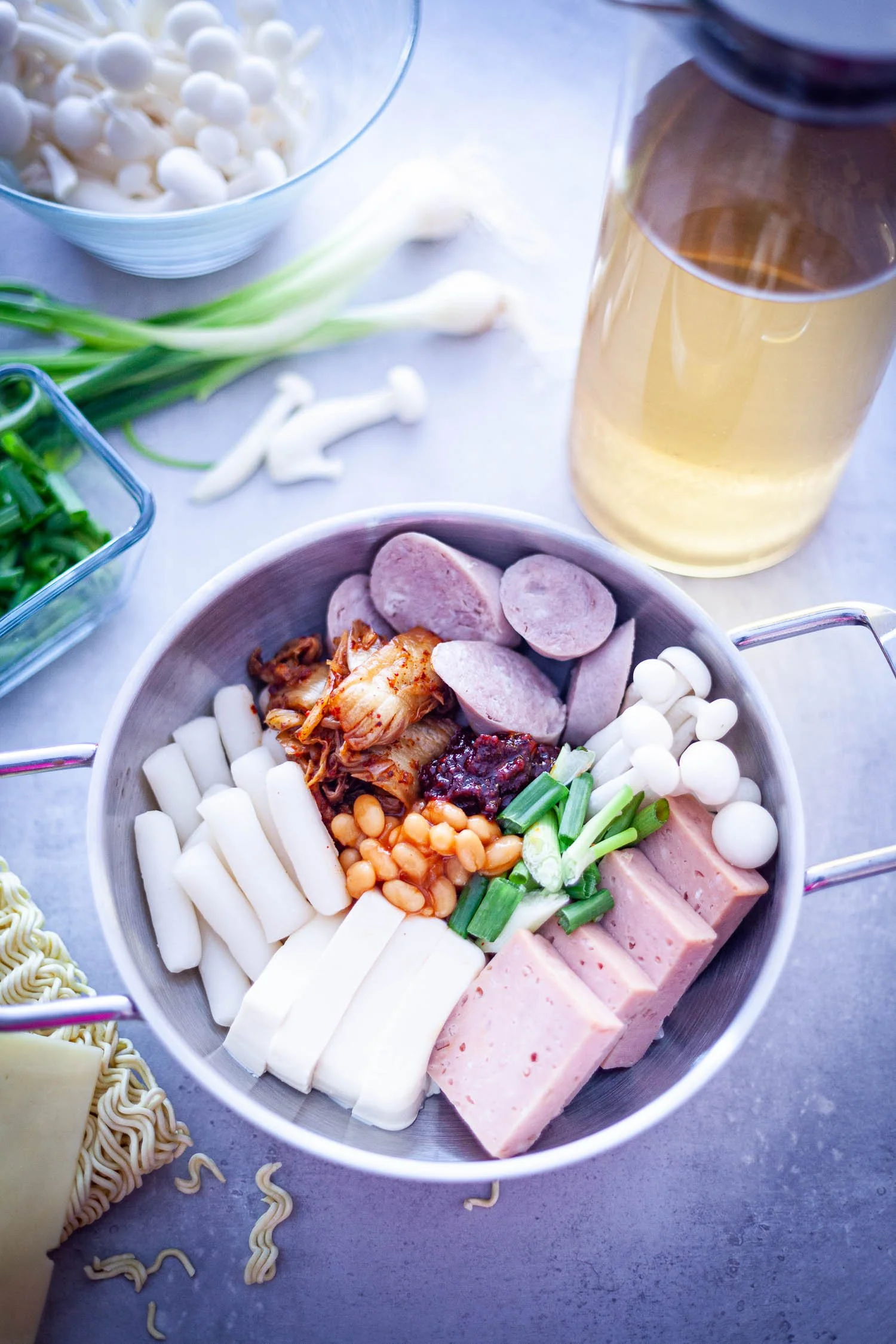 HOT POT BUDAE JJIGAE | Korean Food & One Pot Meals | Korean Hot Pot ...