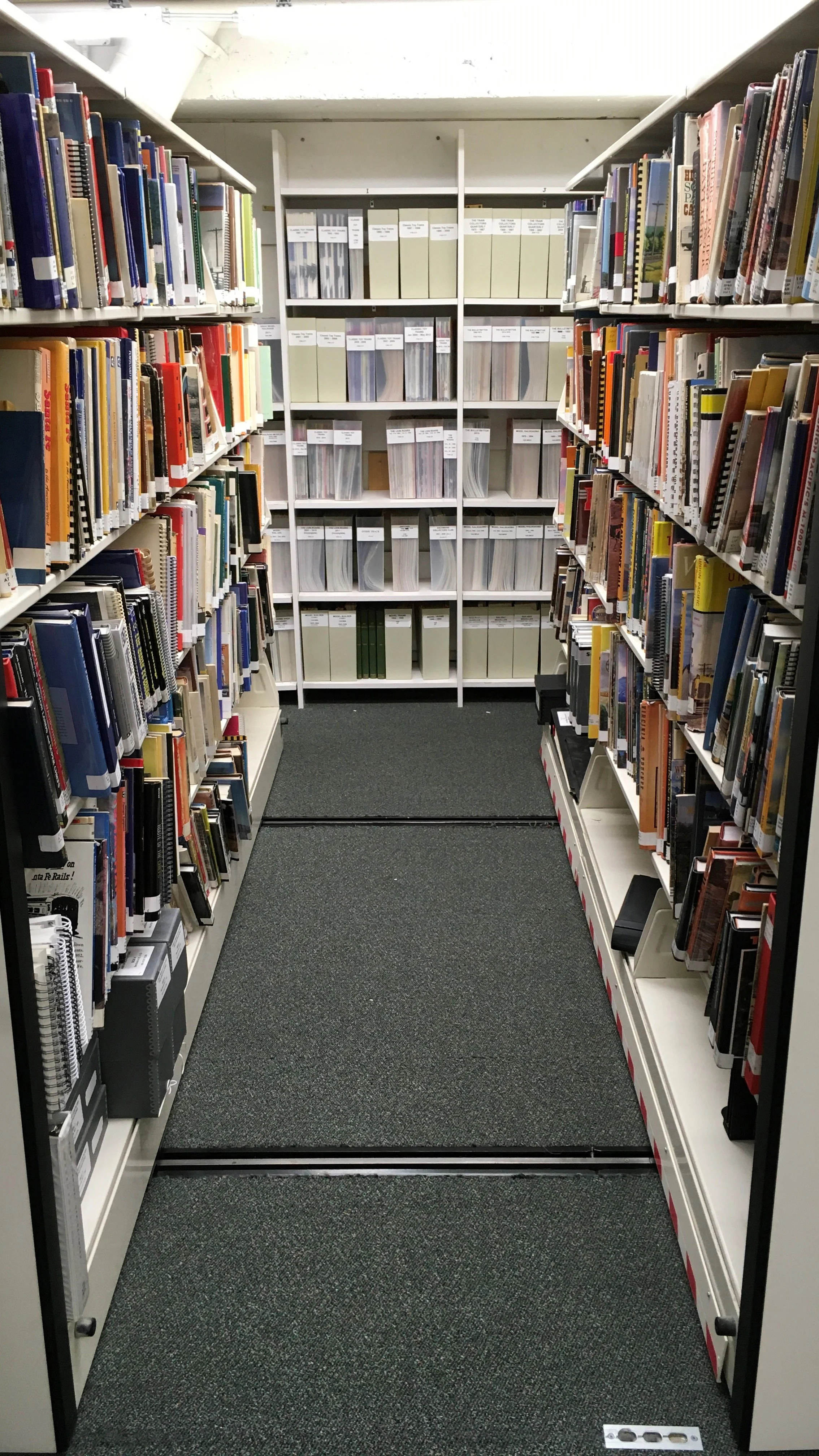 Exhibits and Collections — San Diego Model Railroad Museum