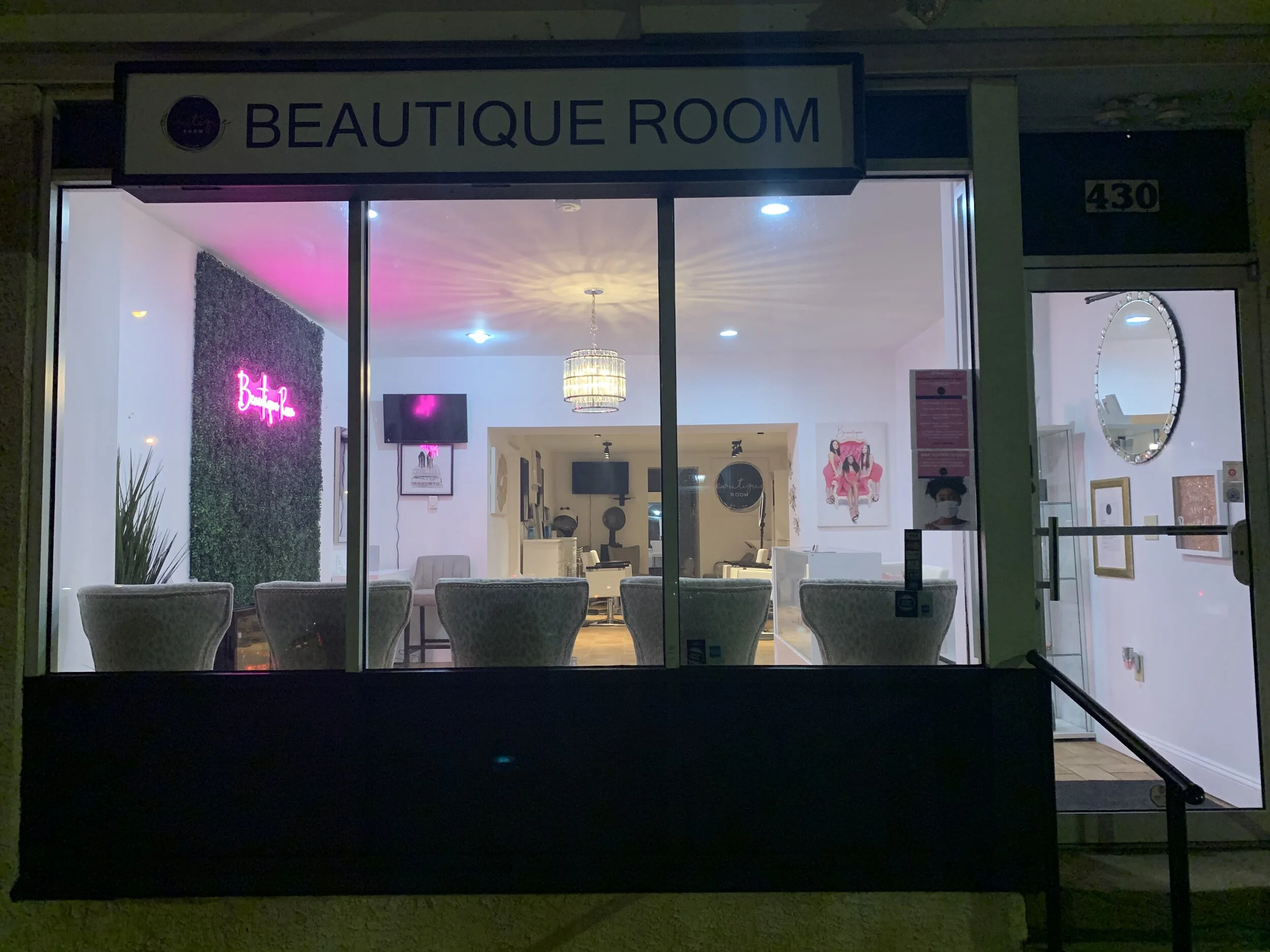 Beautique Room By Lisa