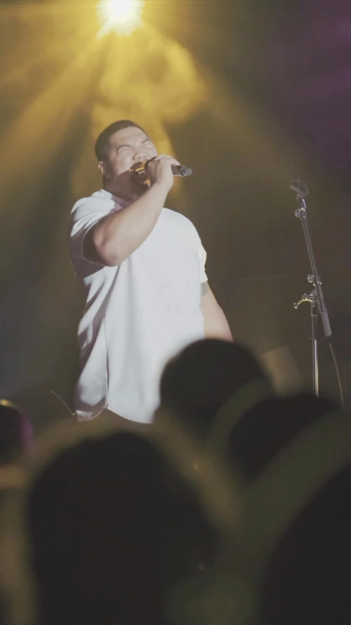 OFFICIAL WEBSITE - JOHNNY SUITE