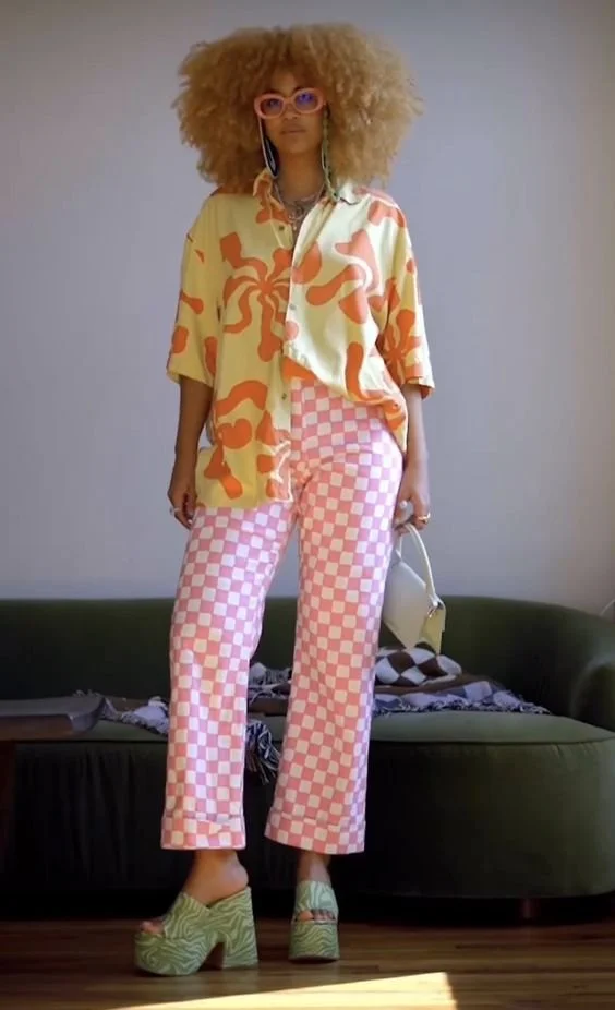 8 Tips for Mismatched Outfits: styling colors, prints, and patterns ...