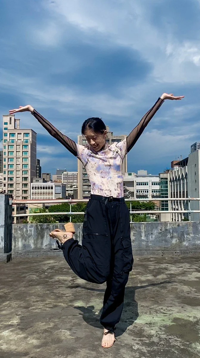 Mismatch Day Ideas (Plus Tips For Styling Mismatched Outfits) — The ...