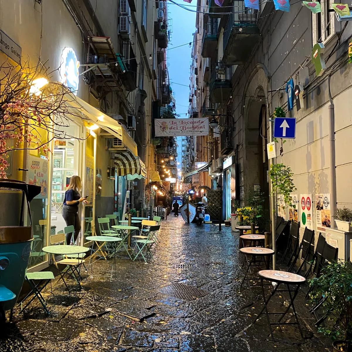 Is Naples Worth Visiting? (10 Pros & 3 Cons To Consider) — The Sensible Fay