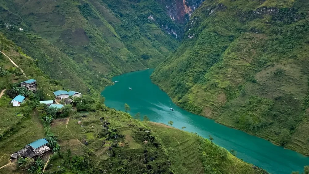 Is The Ha Giang Loop Dangerous? (+ Tips To Stay Safe) — The Sensible Fay