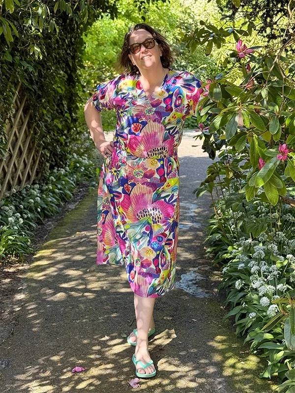PDF — Sewing Patterns and Dressmaking Kits with Fabric and Notions ...
