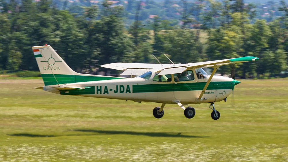 C172 — CAVOK