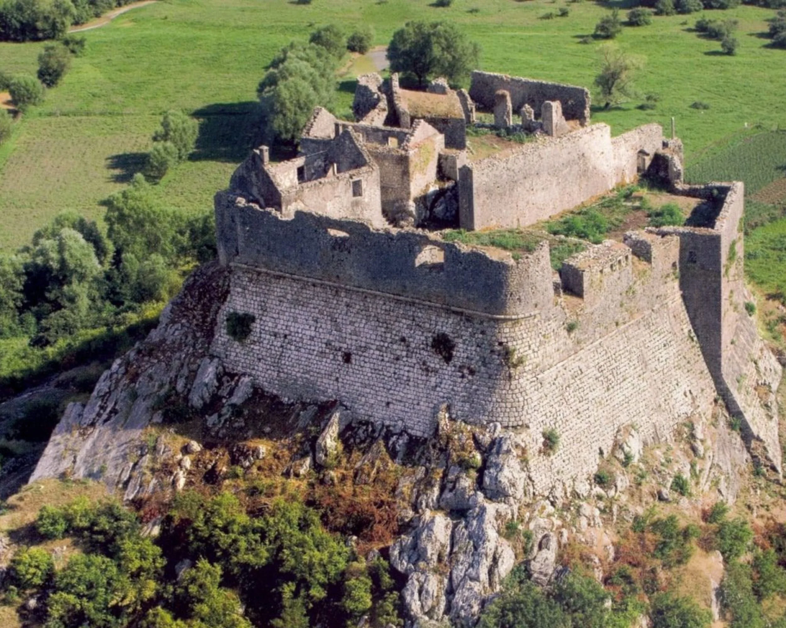 Lake Skadar 101: Discover the largest lake of Southern Europe — Caeli ...