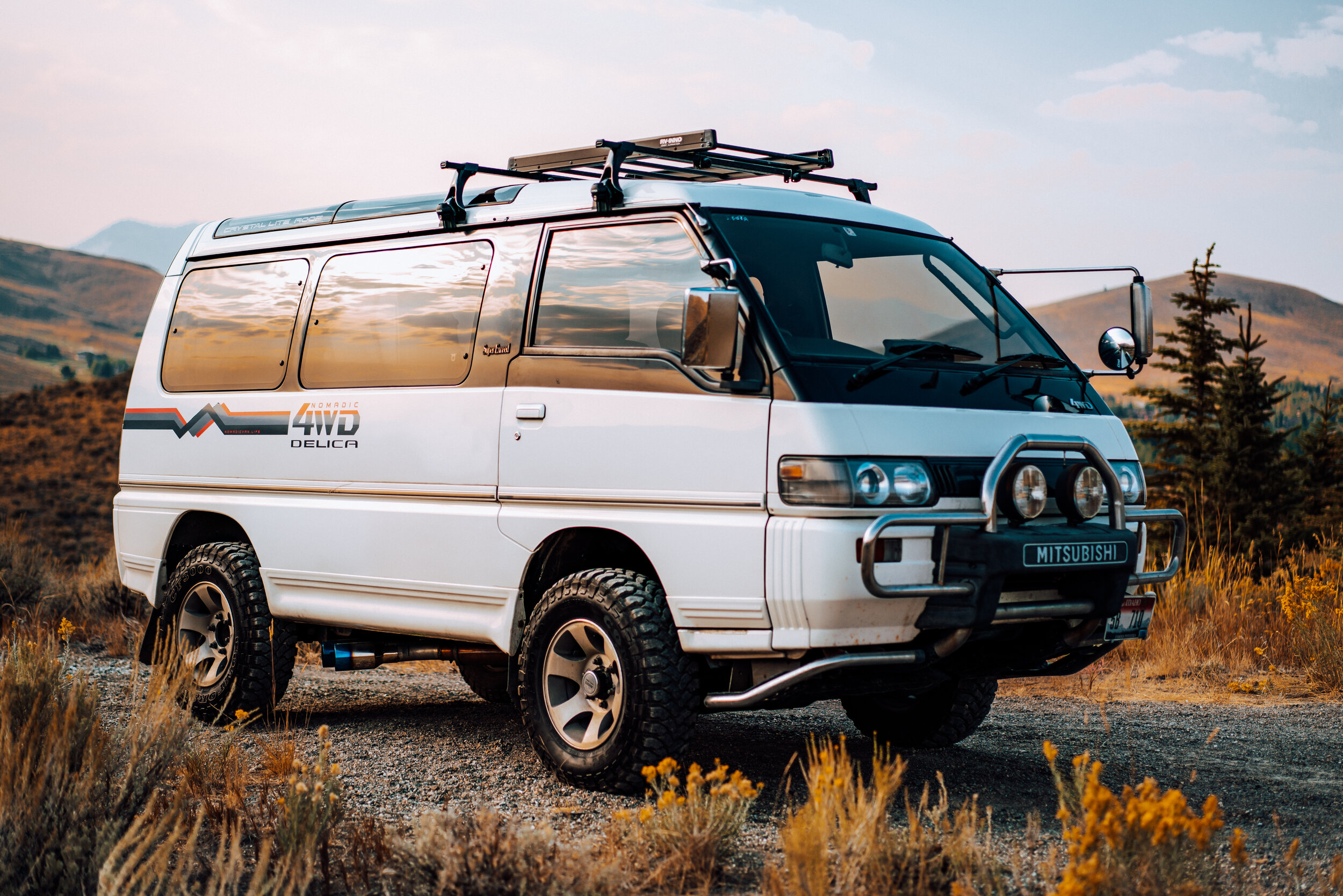 Nomadic Van Sun Valley - 4X4 JDM Imports