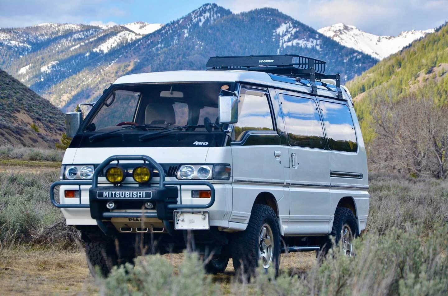 Nomadic Van – Delica Sales & JDM Maintenance