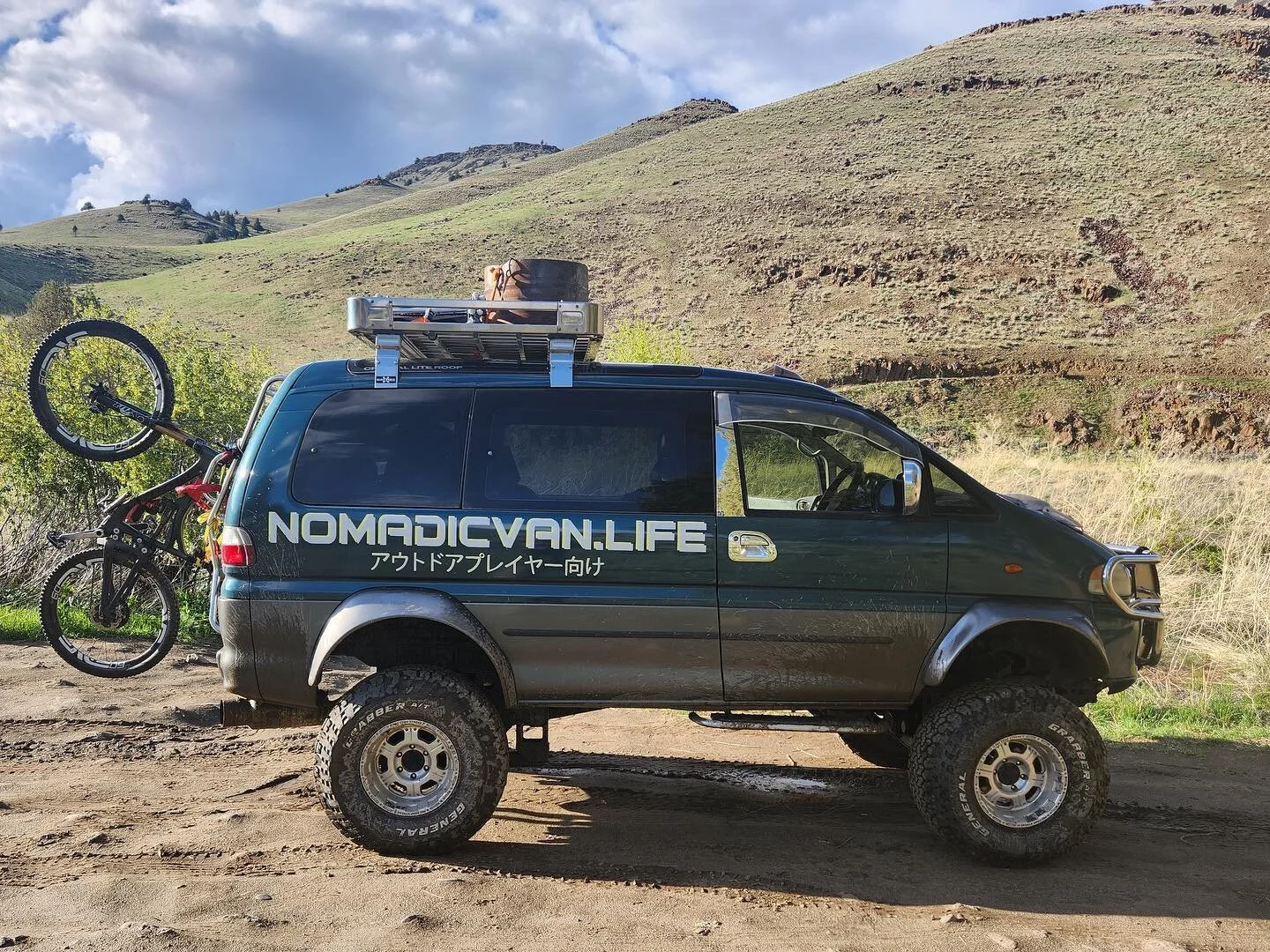 Nomadic Van – Delica Sales & JDM Maintenance