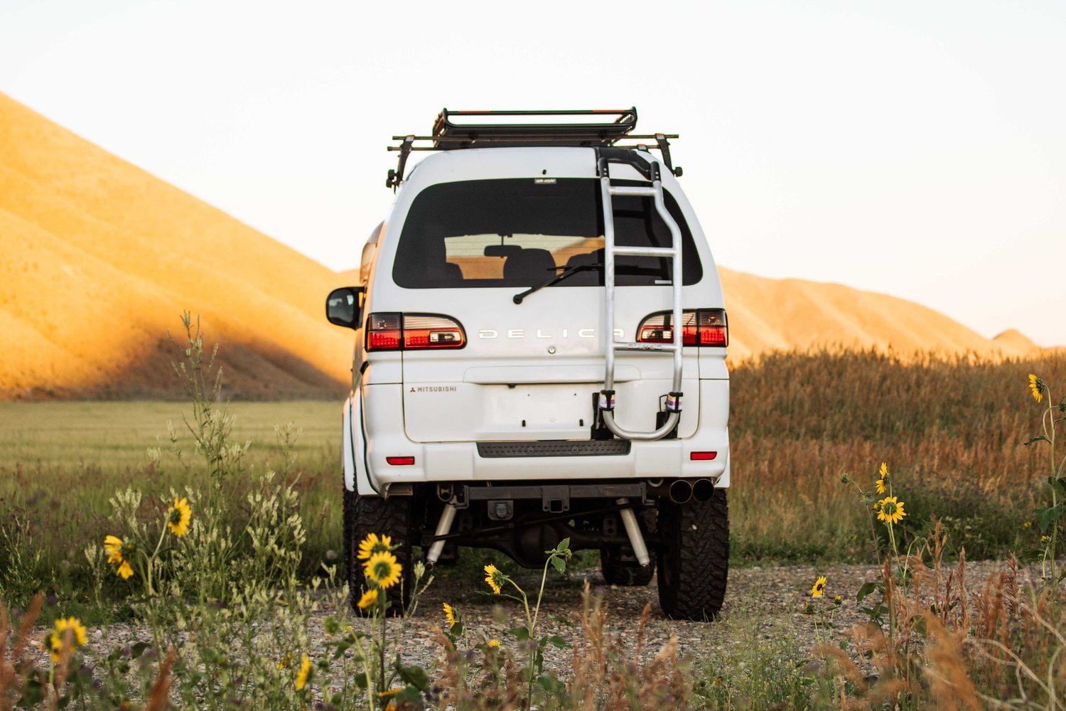 Mammoth — Nomadic Van