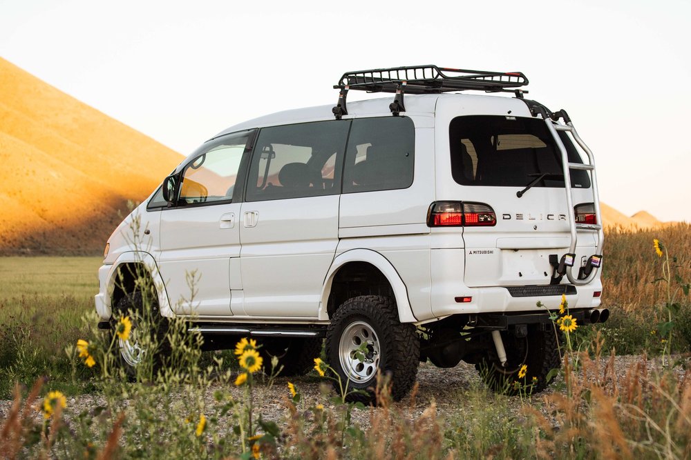 Mammoth — Nomadic Van