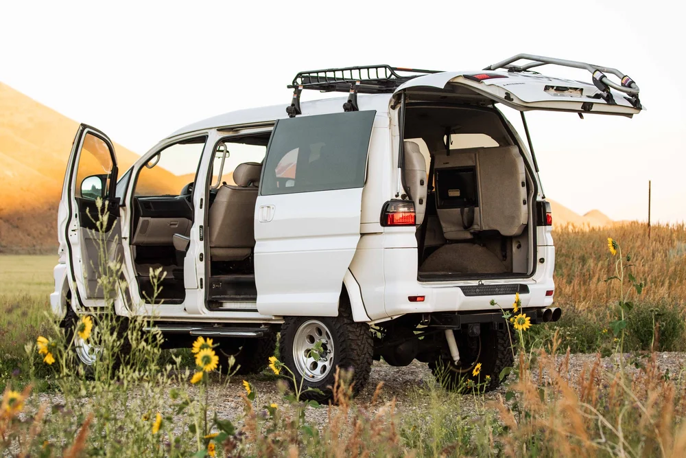 Mammoth — Nomadic Van