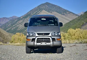 Misaki — Nomadic Van