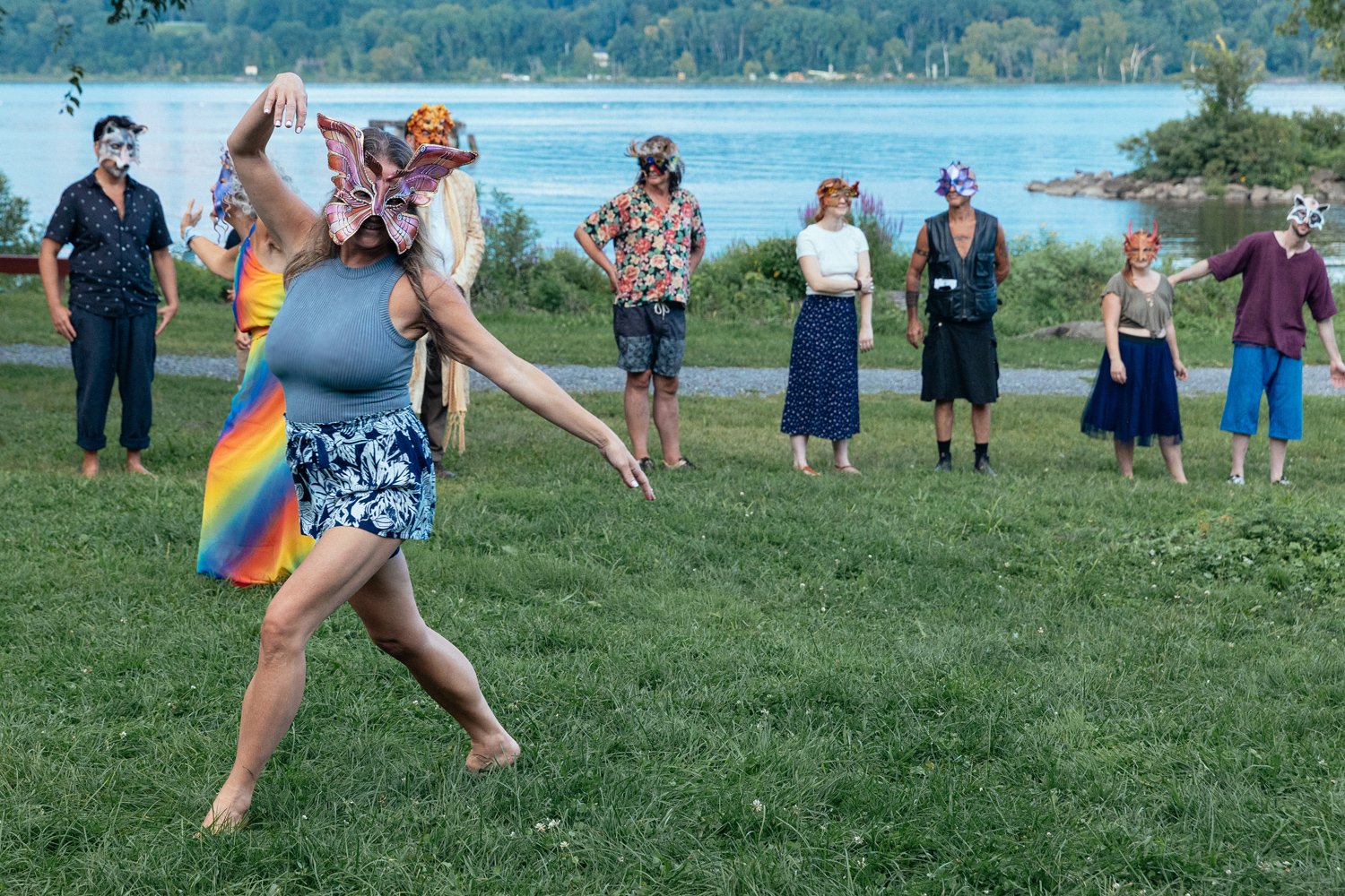 Community MASQUERADES — CIRCLE