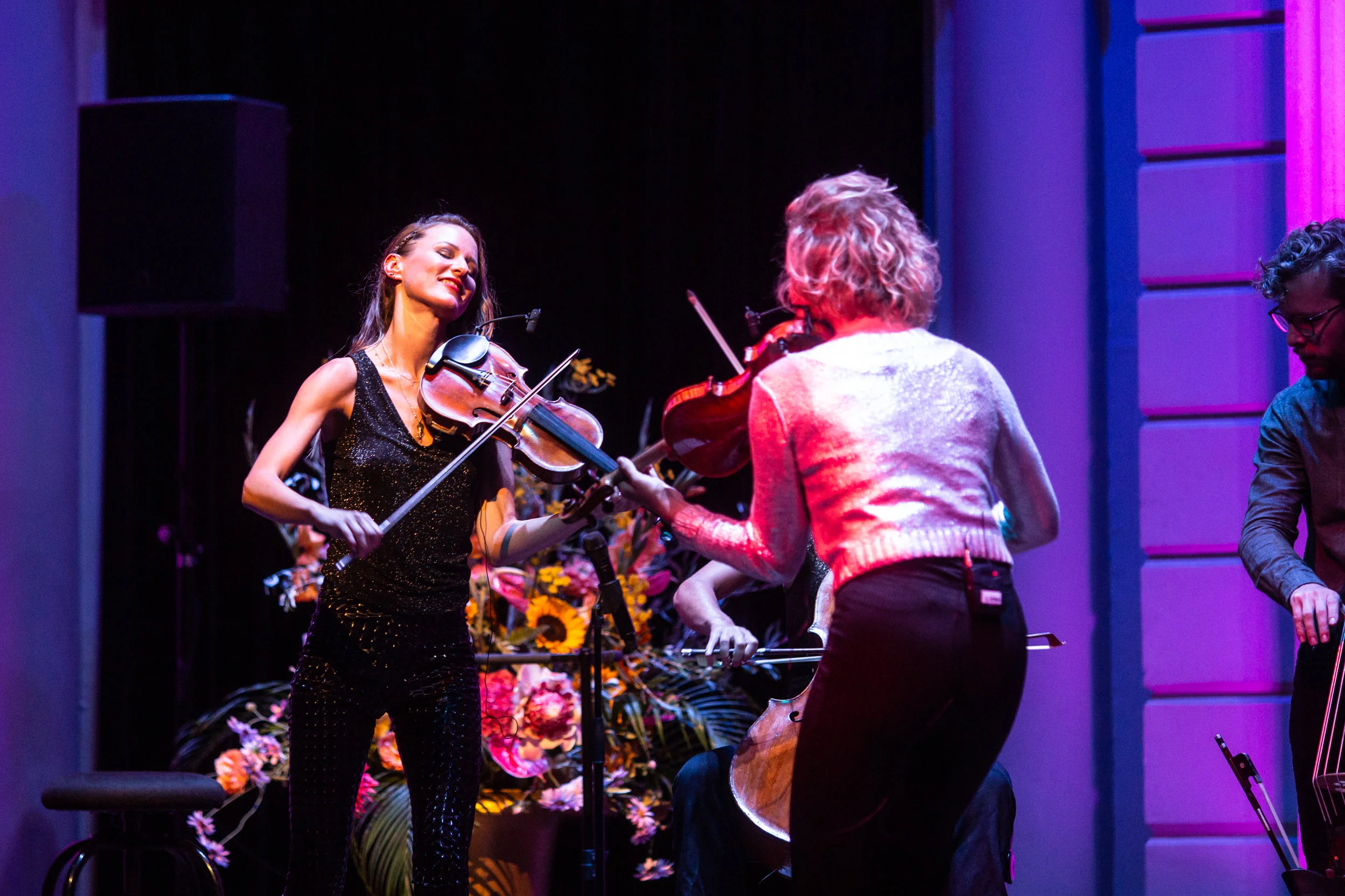 New Page — Julia Philippens