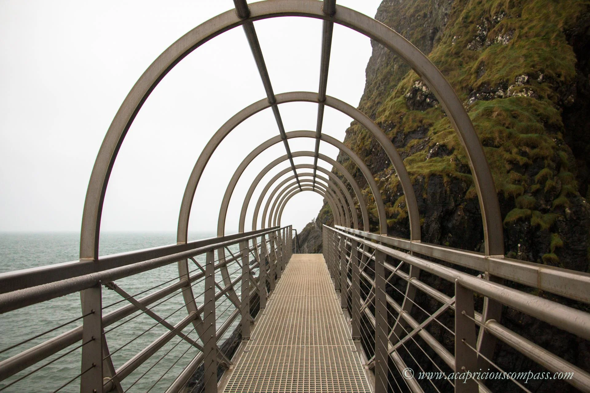 Gobbins Cliff Walk | Cliffs, Seawaves & Gulls — Continent Hop