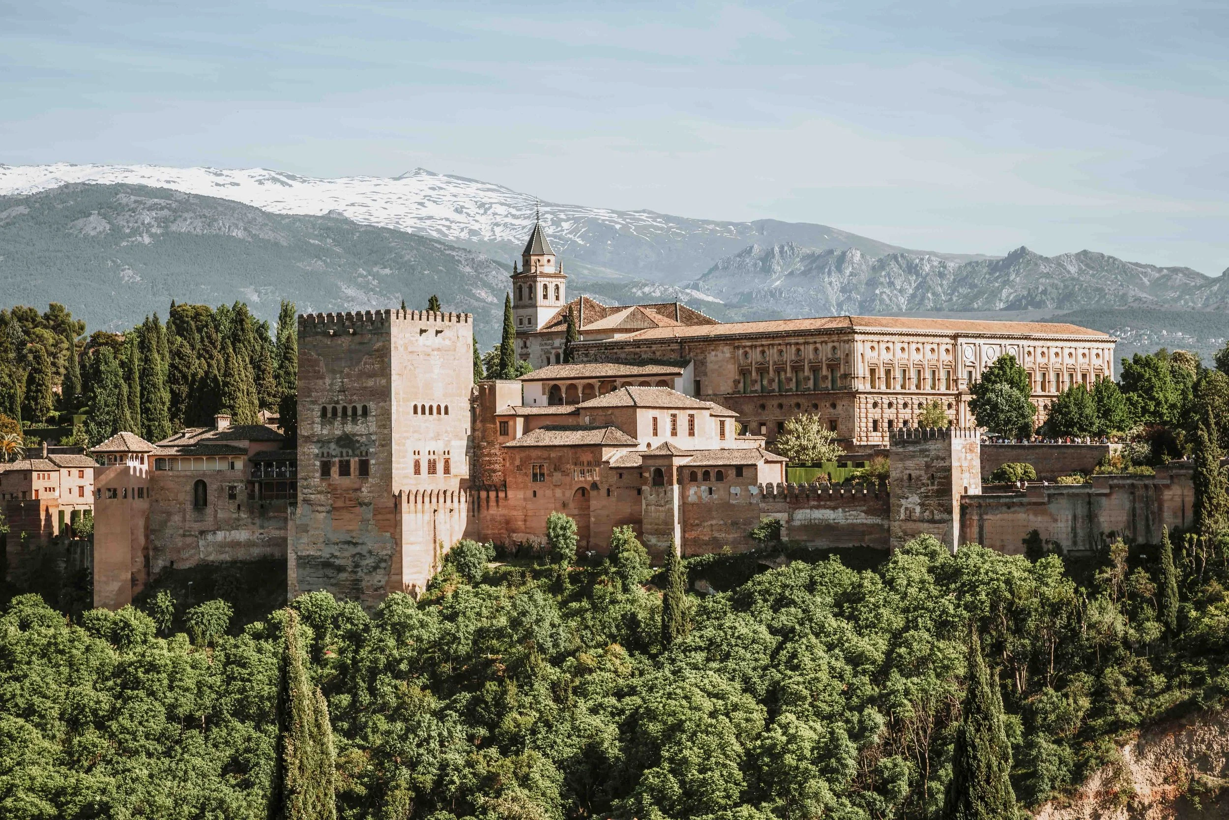 Alhambra by night | Is the Alhambra night visit worth it? (2023 ...