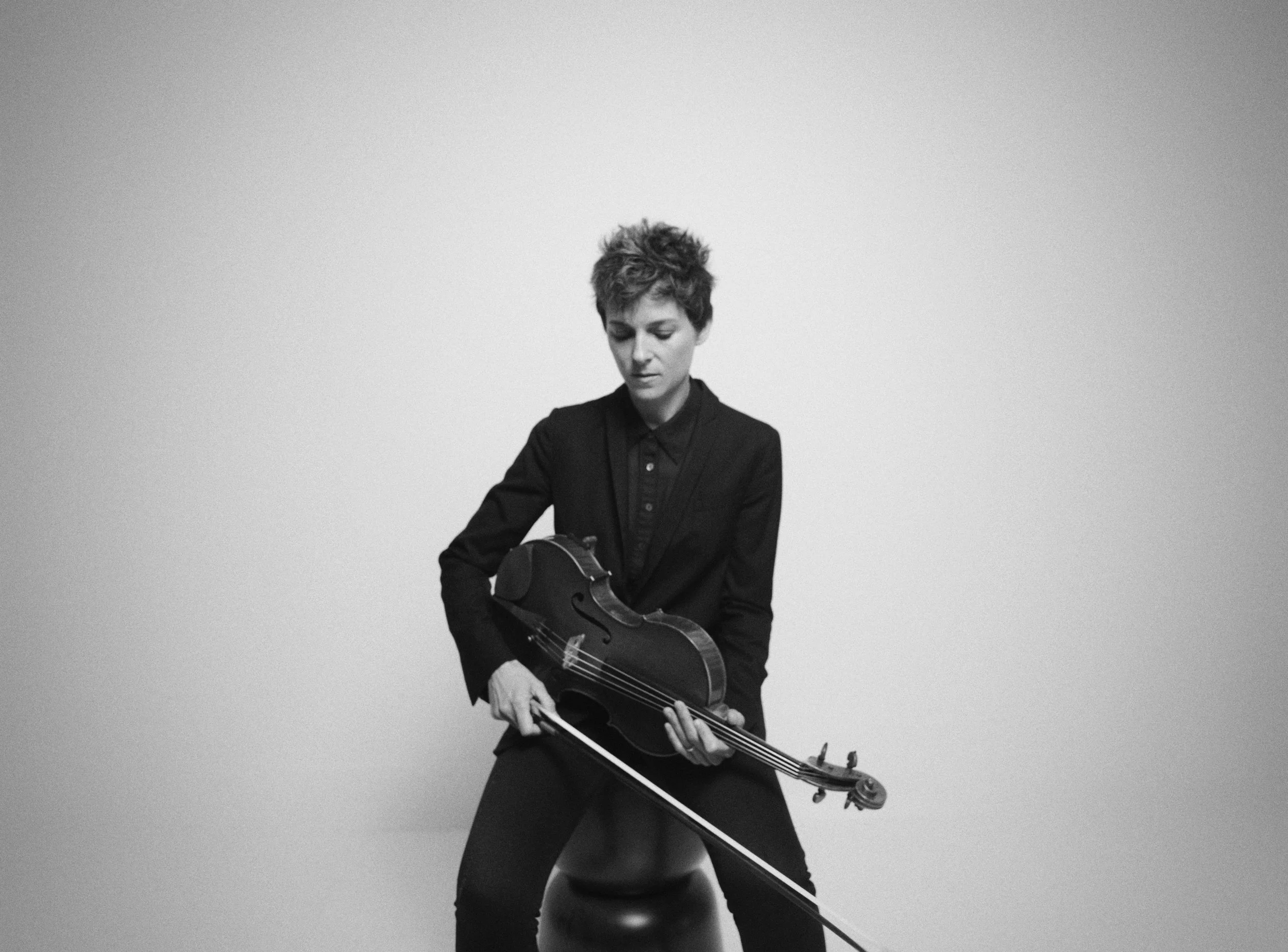 Full Biography — Beth Meyers