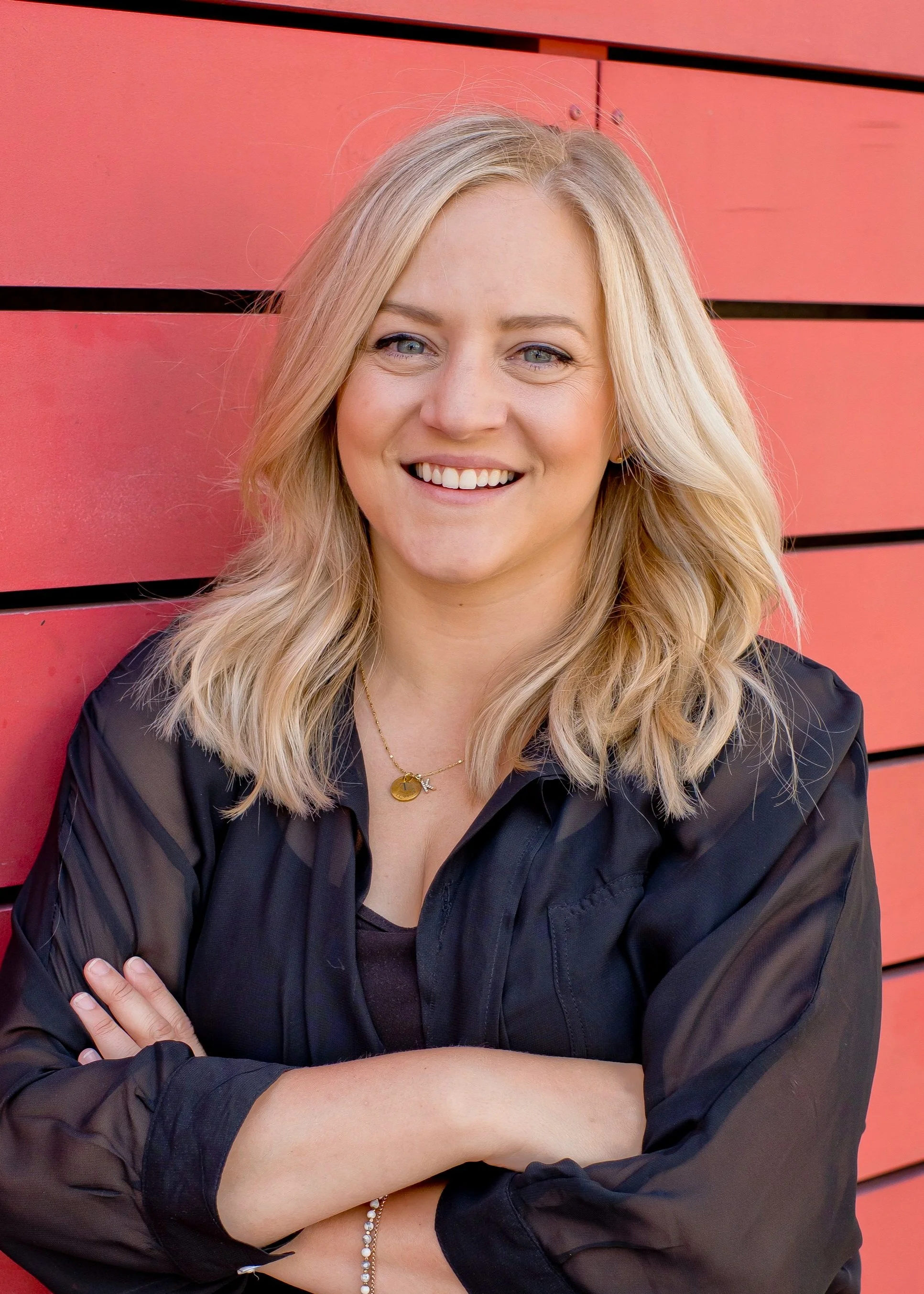 A Team Of Specialized Growth Marketers And Analysts — Outshine ...