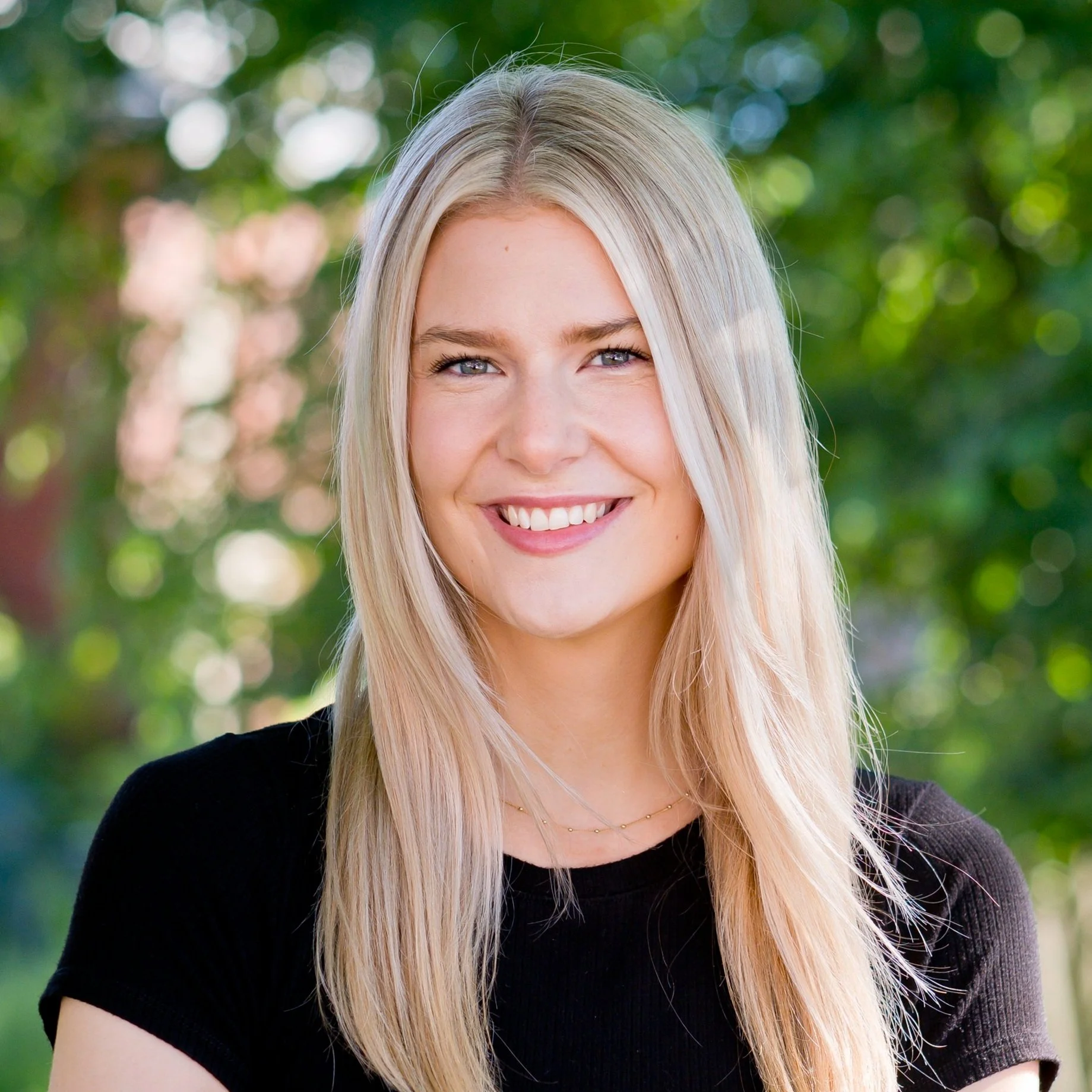 A Team Of Specialized Growth Marketers And Analysts — Outshine ...