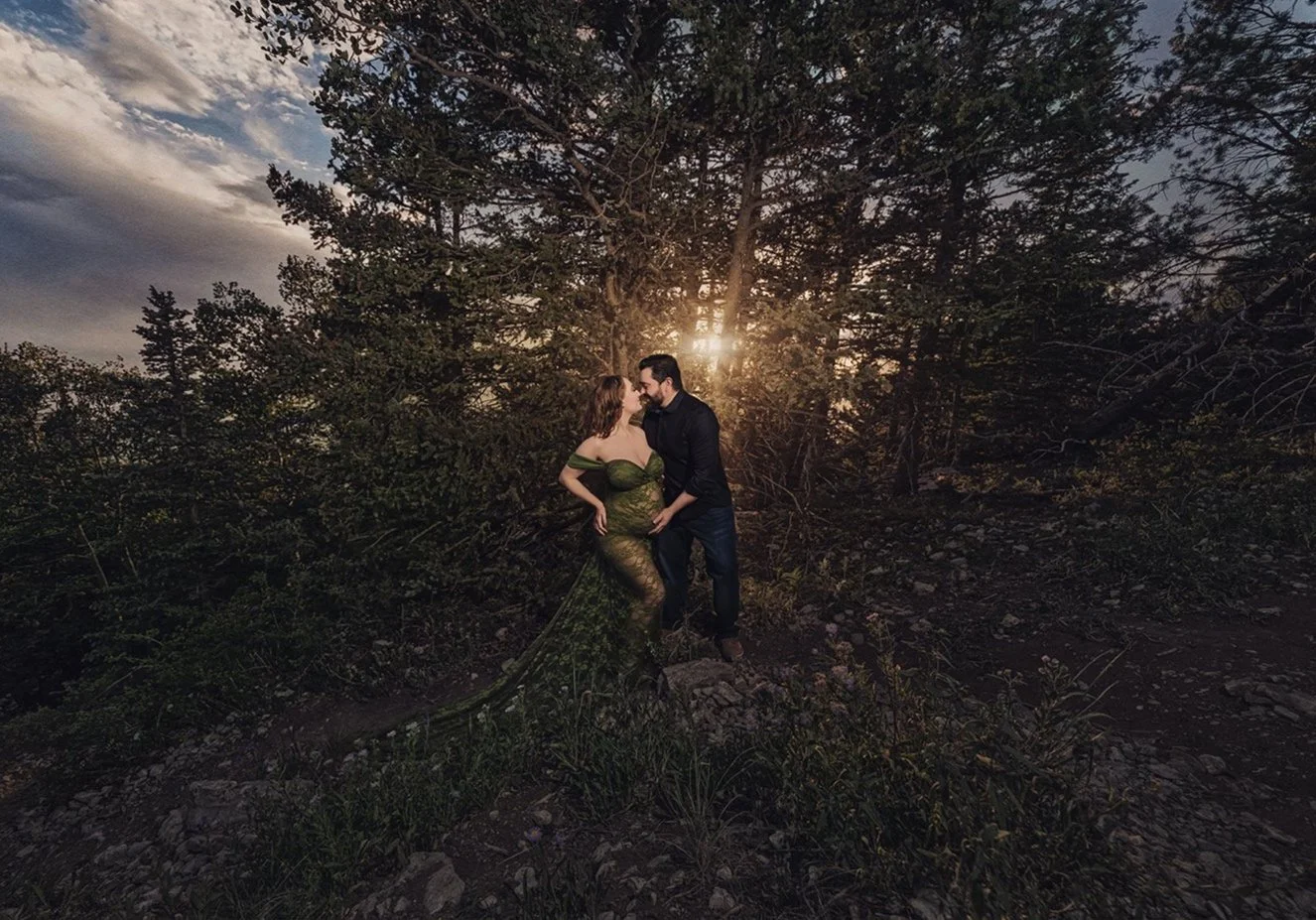 Cincinnati Maternity Photographer | Artistic & Timeless Pregnancy Portraits - Bethany Ellen