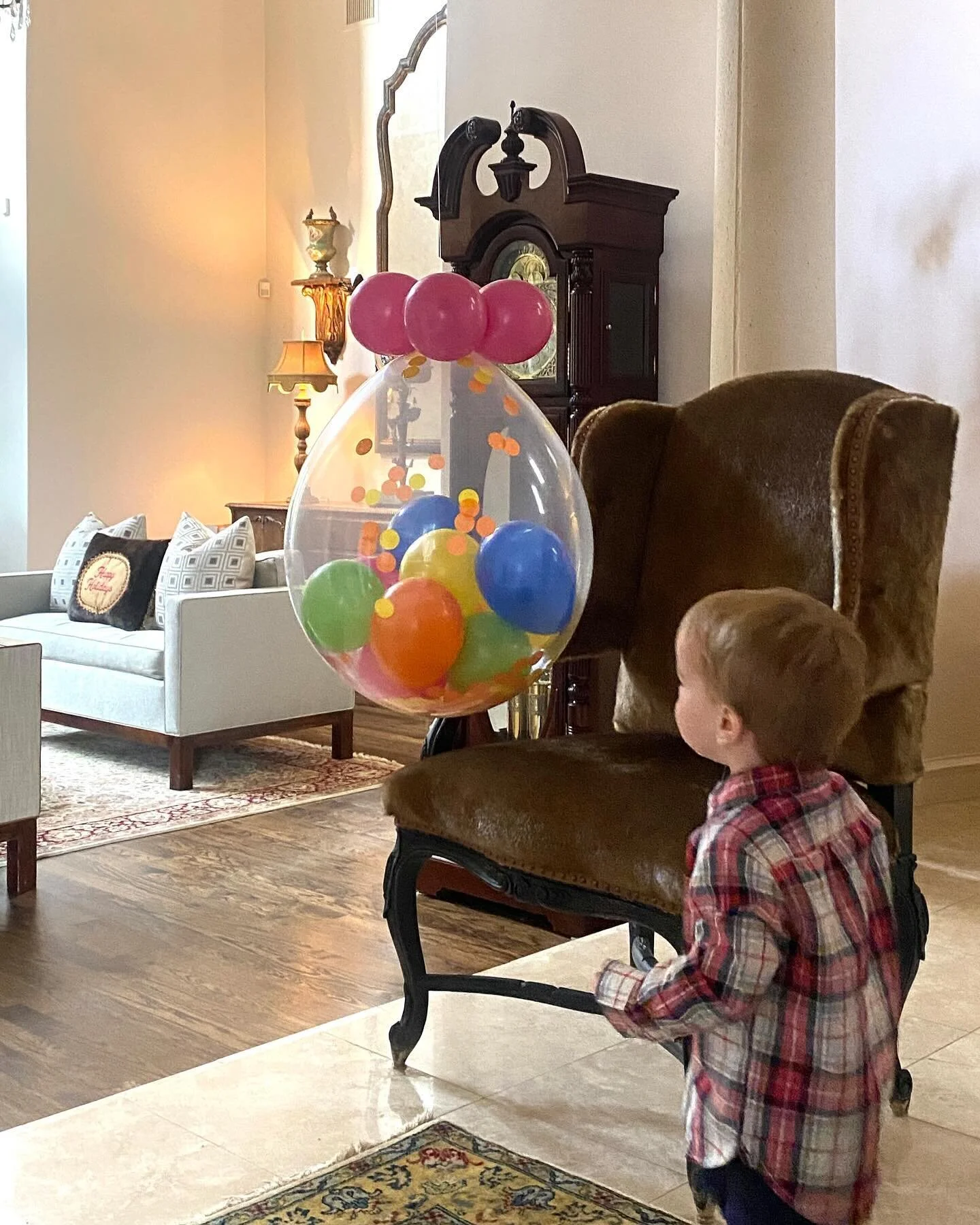 Jumbo Balloons in Solid or Confetti inflate to 27 inches in diameter making a huge statement ...