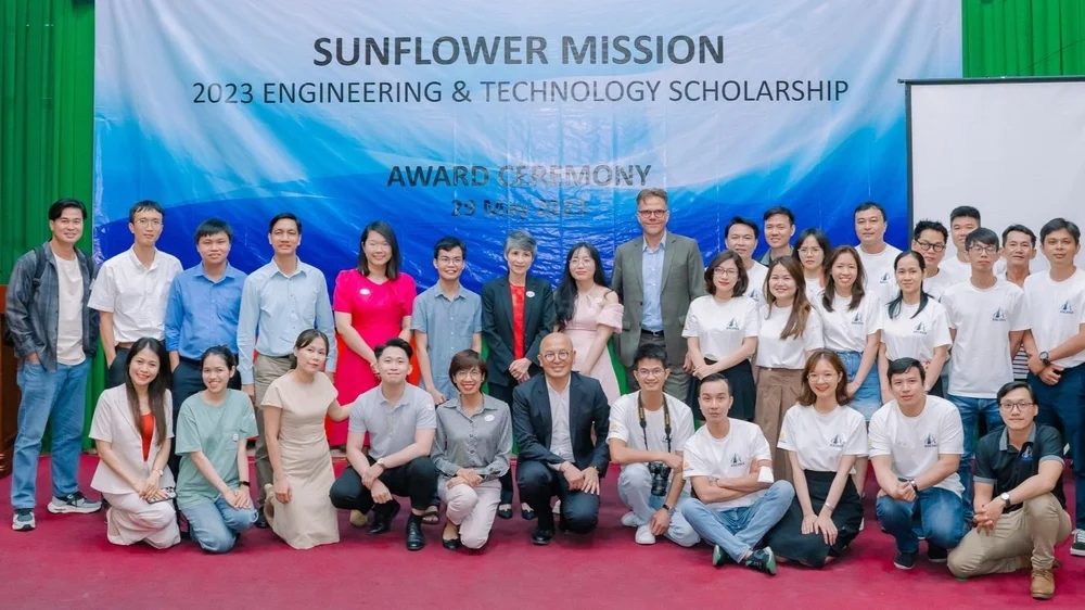 Team — Sunflower Mission