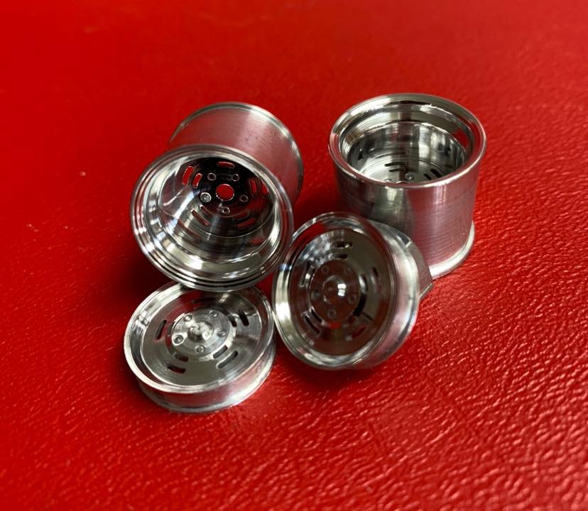 1/25 Slot Car Racing Wheel Store — Dancing Bear Scaled Components