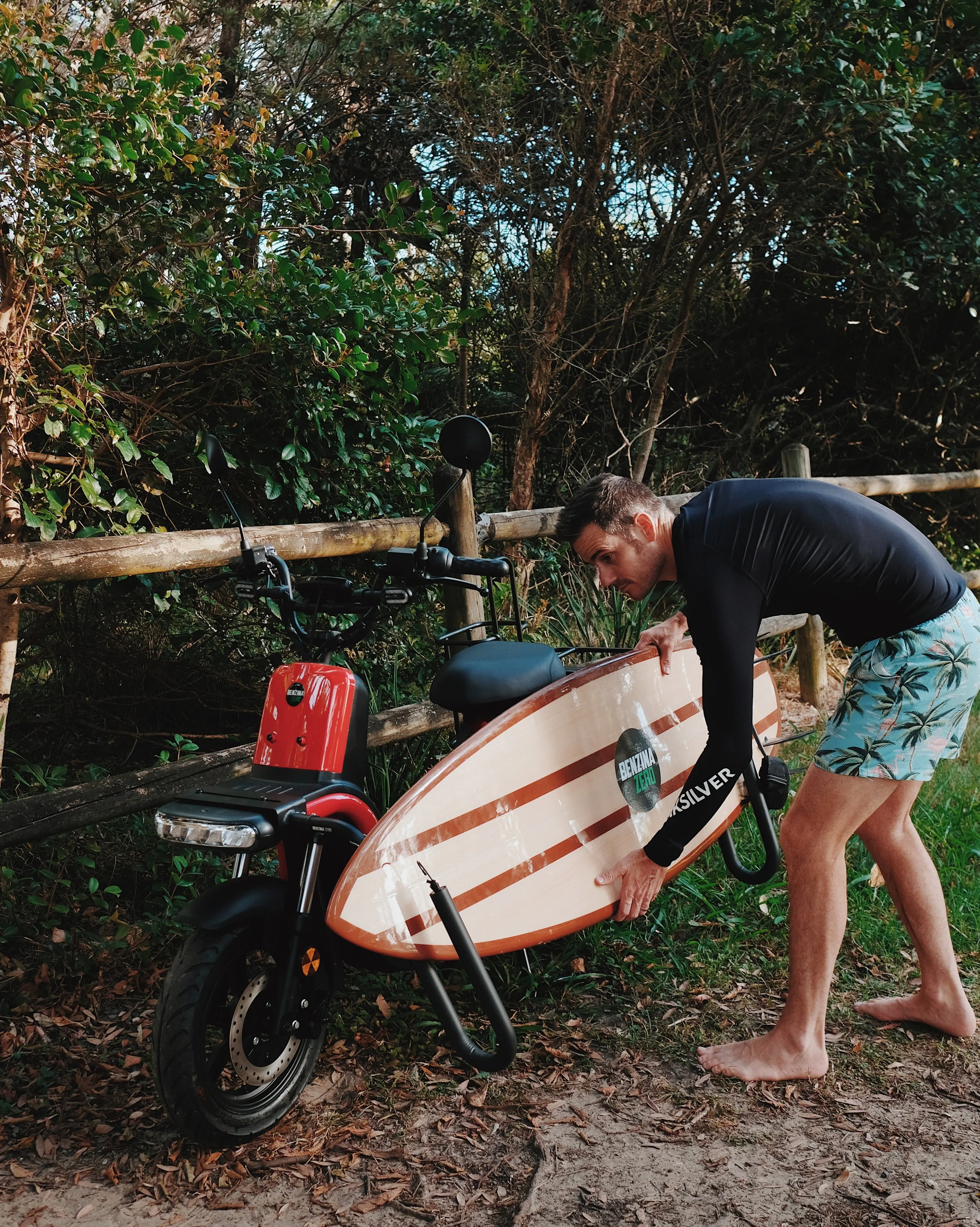 BENZINA ZERO — Electric Mopeds & Scooters