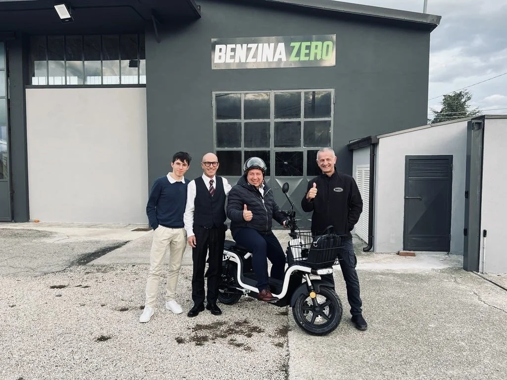 BENZINA ZERO — Electric Mopeds & Scooters