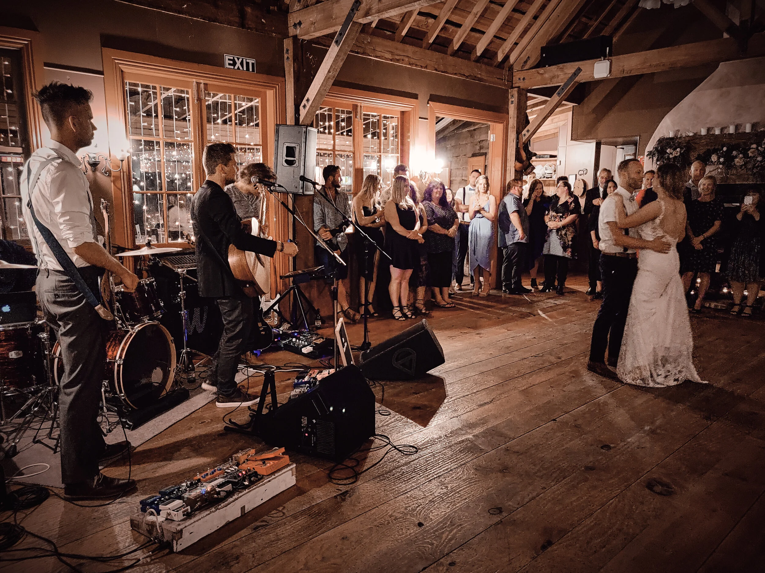 Hire a band | Velvet Tones