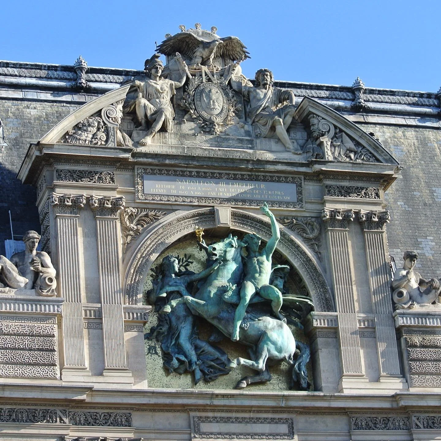 Louvre - Wing by the Seine River — Parisology