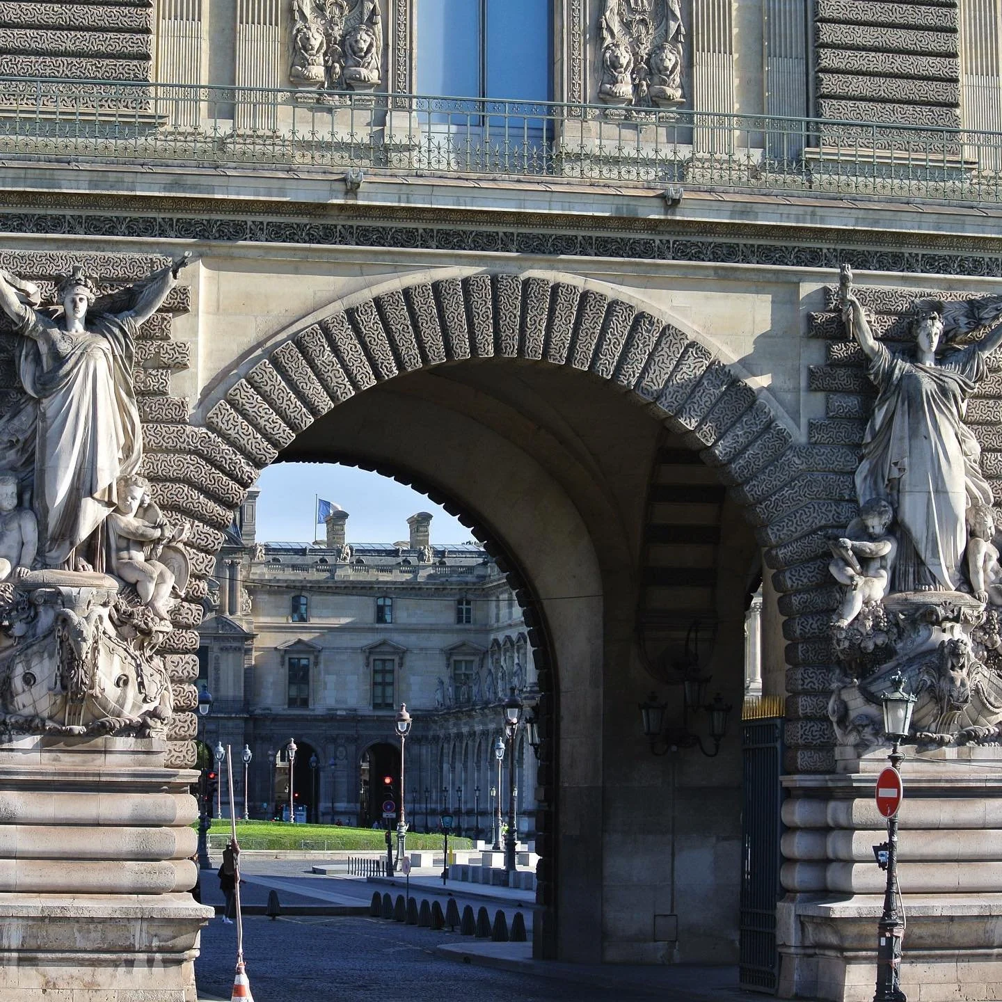 Louvre - Wing by the Seine River — Parisology