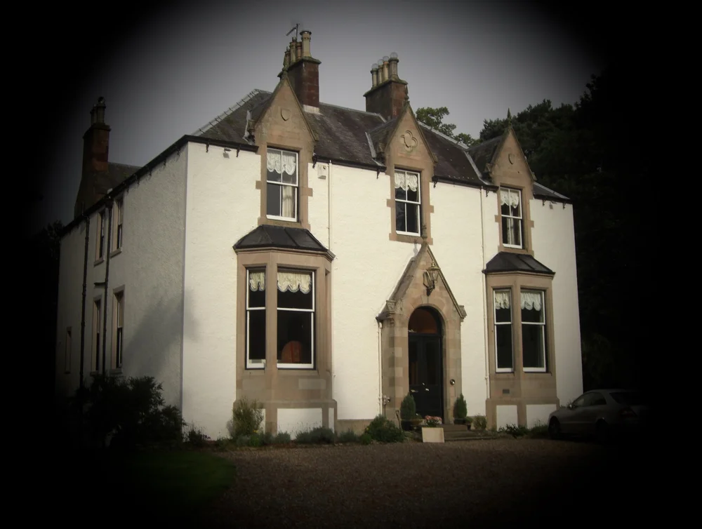 Gable vs. Dormer — Elizabeth Guilt