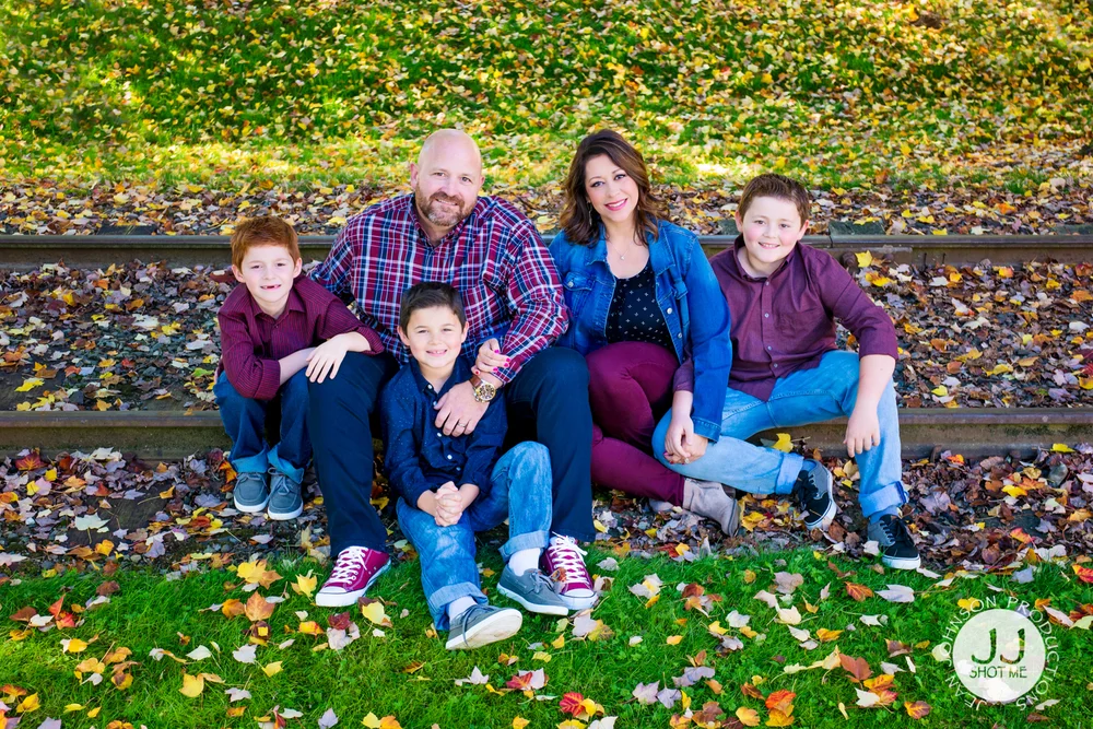 FAMILY PORTRAIT CLOTHING: PICKING YOUR COLOR SCHEME — JEAN JOHNSON ...