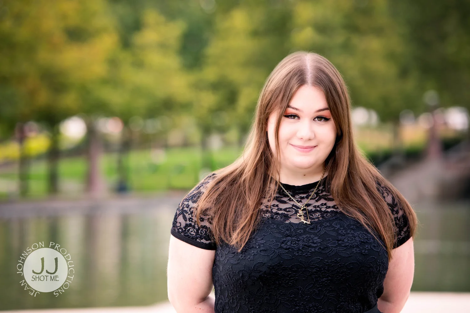LEAH'S SENIOR PHOTOS | ISSAQUAH HIGH SCHOOL | DOWNTOWN BELLEVUE PARK ...
