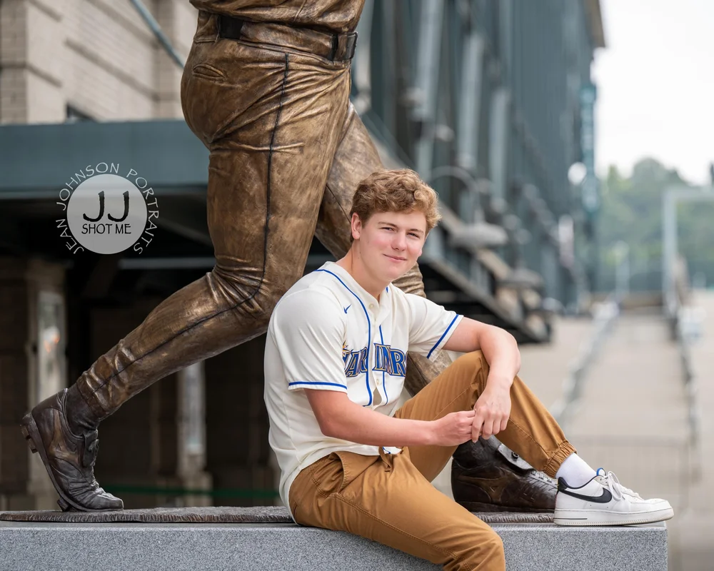 CARSON'S SENIOR PORTRAITS | SAMMAMISH HIGH SCHOOL PHOTOGRAPHER — JEAN ...