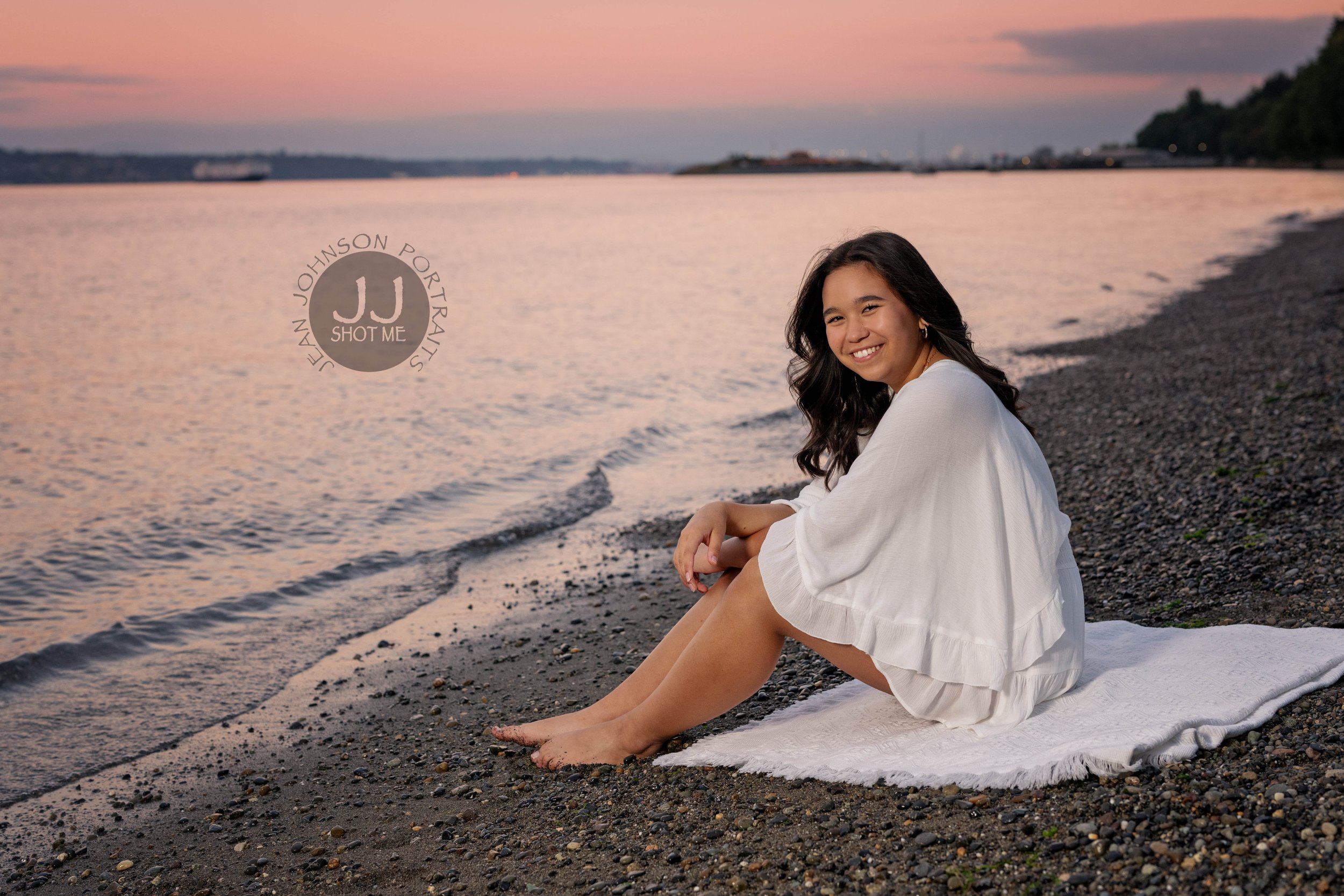 ANDRA'S SENIOR PORTRAITS | POINT DEFIANCE ROSE GARDEN & OWEN BEACH ...