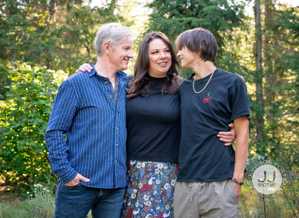 ISSAQUAH FAMILY PHOTOGRAPHER | GOLD CREEK POND FALL PORTRAITS — JEAN ...