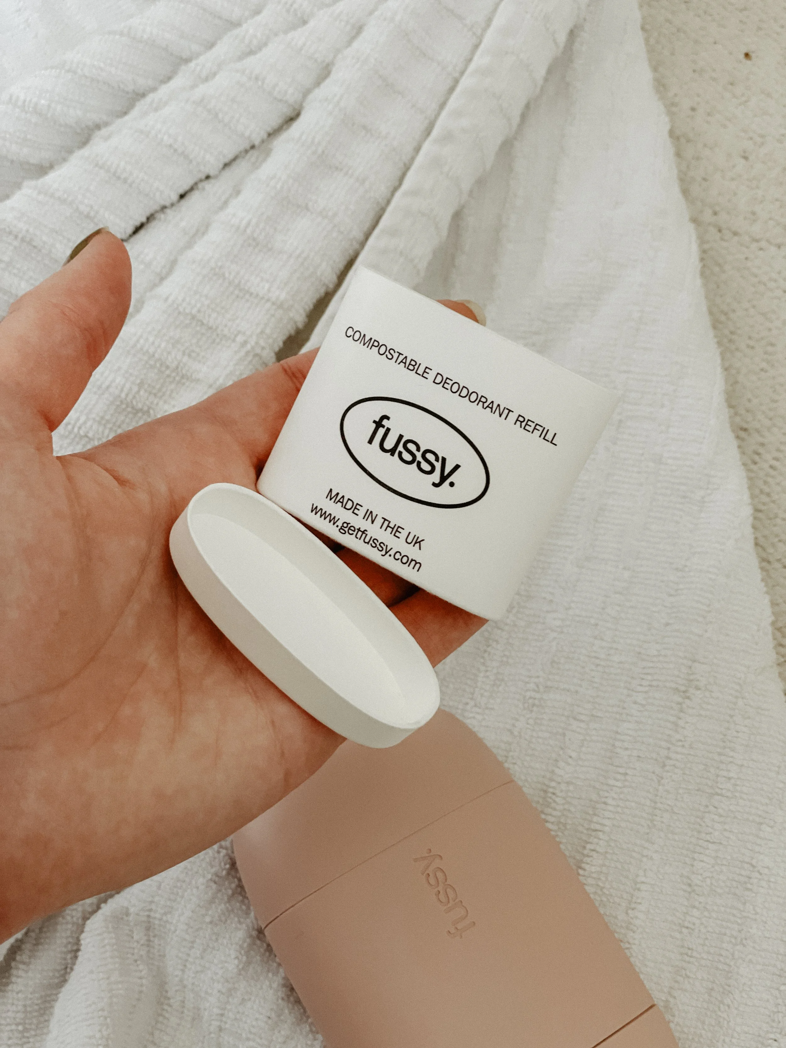 Fussy Deodorant Review : Natural Deodorant That Works? | aboderie