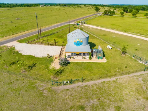 The Silo House At Laughing Llama Farm - Vacation Rental