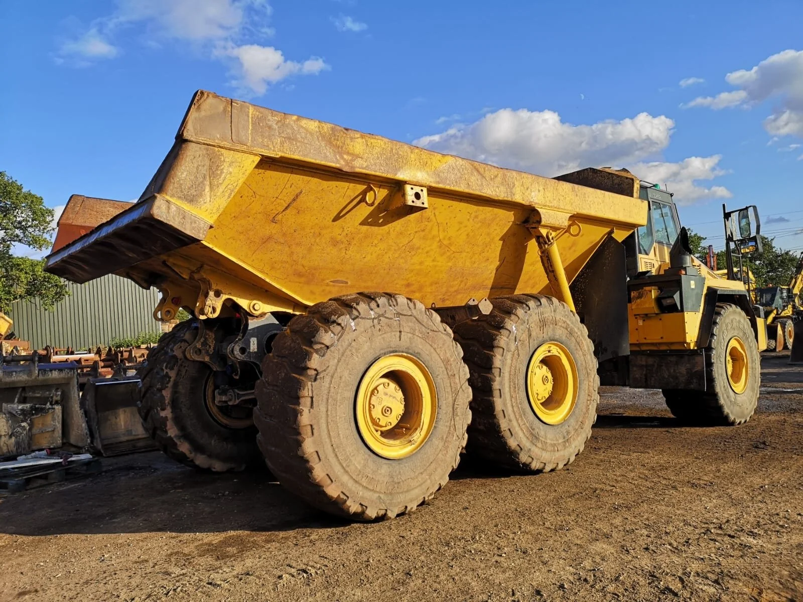 HM400-2 * SOLD* — MC Machinery